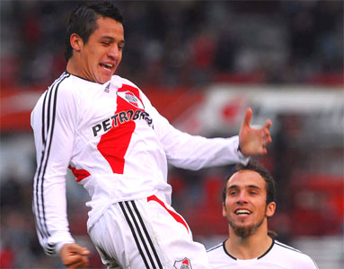 Belluschi le devolvió la alegría a River - www.elcomercioonline.com.ar