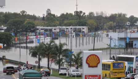 Según un informe, Tecnópolis agravó las inundaciones en la cuenca del ...