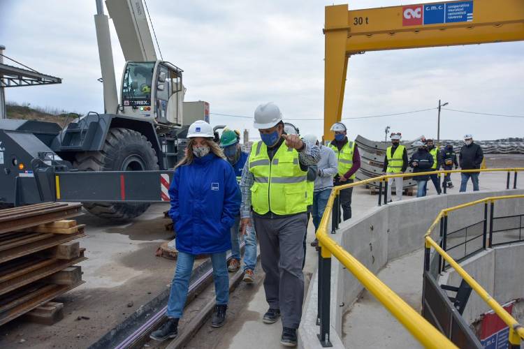 Malena Galmarini recorrió las obras del Sistema Agua Sur en Bernal - www.elcomercioonline.com.ar