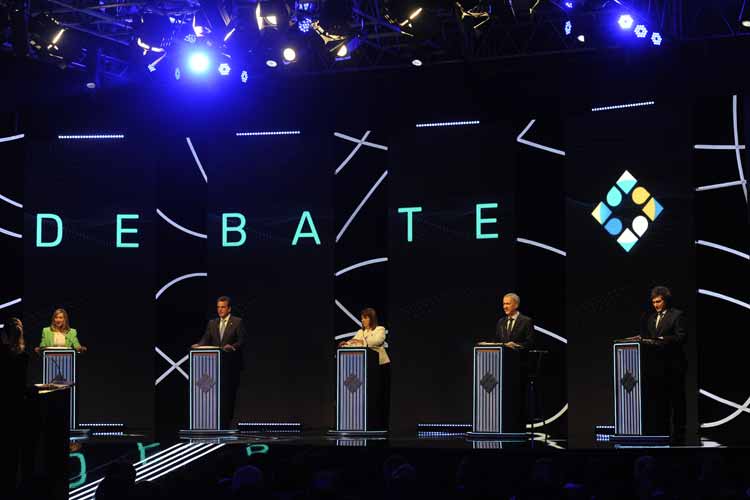 Cruces y fuertes réplicas en el primer debate público entre candidatos ...